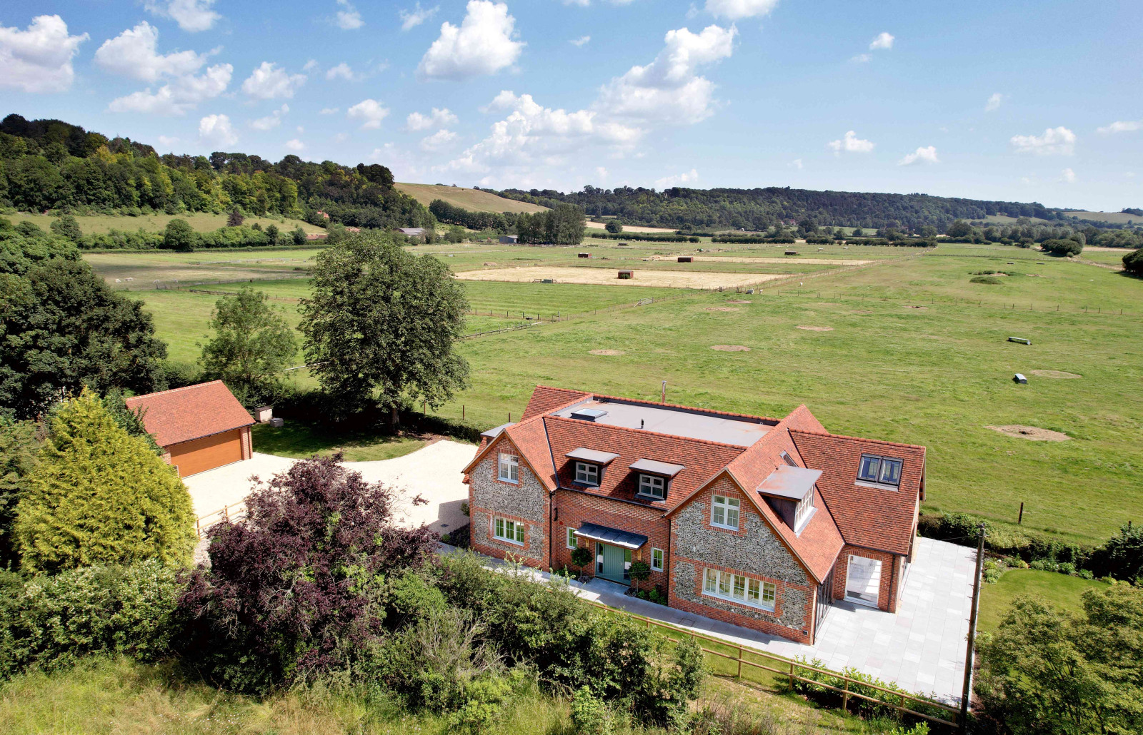 New Build Residence in Chilterns AONB - Anderson Orr Architects Ltd.
