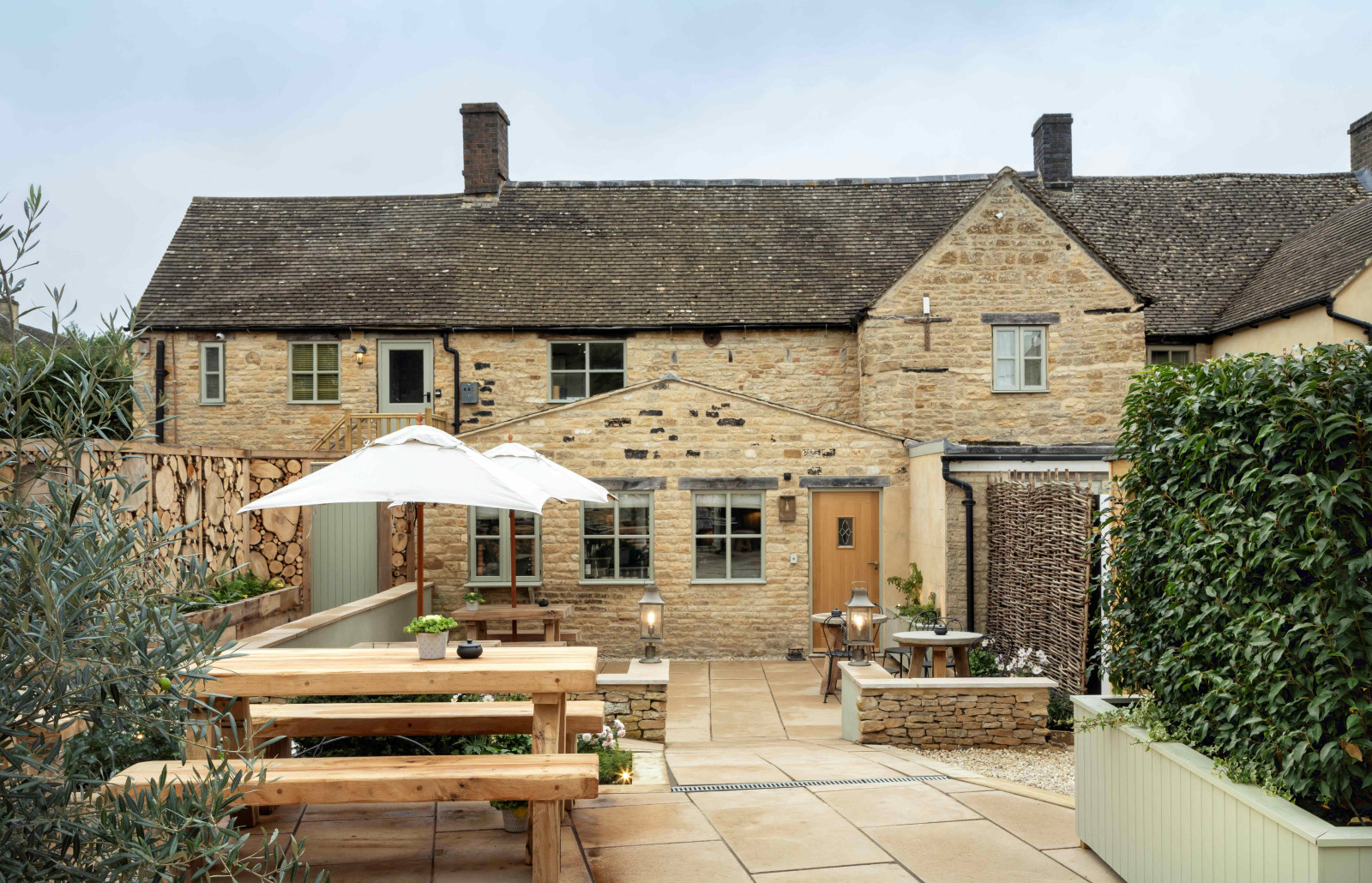 Traditional Cotswold Pub Restoration - Anderson Orr Architects Ltd.
